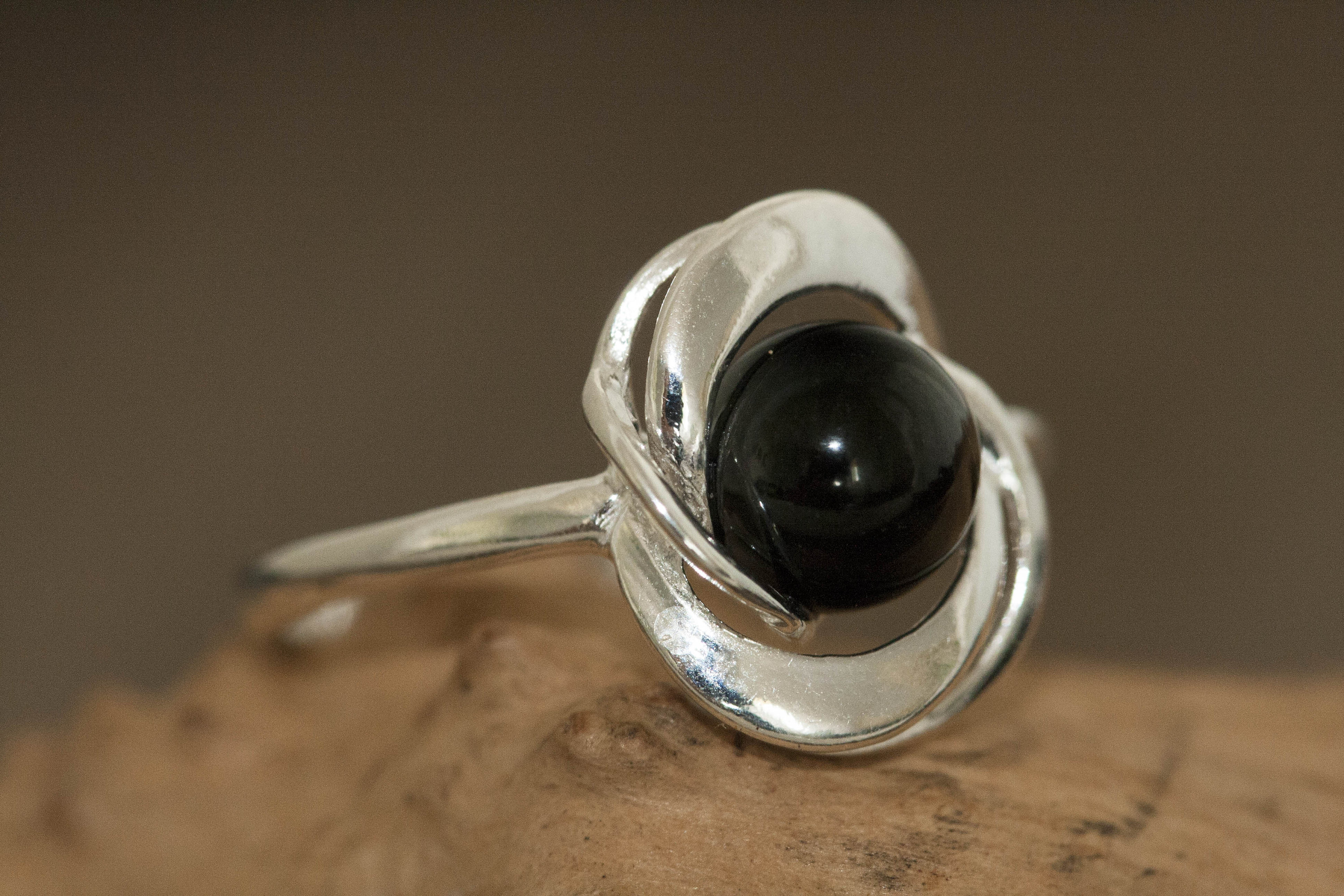 Splendid Whitby Jet ring. Sterling Silver Ring, Original British ...