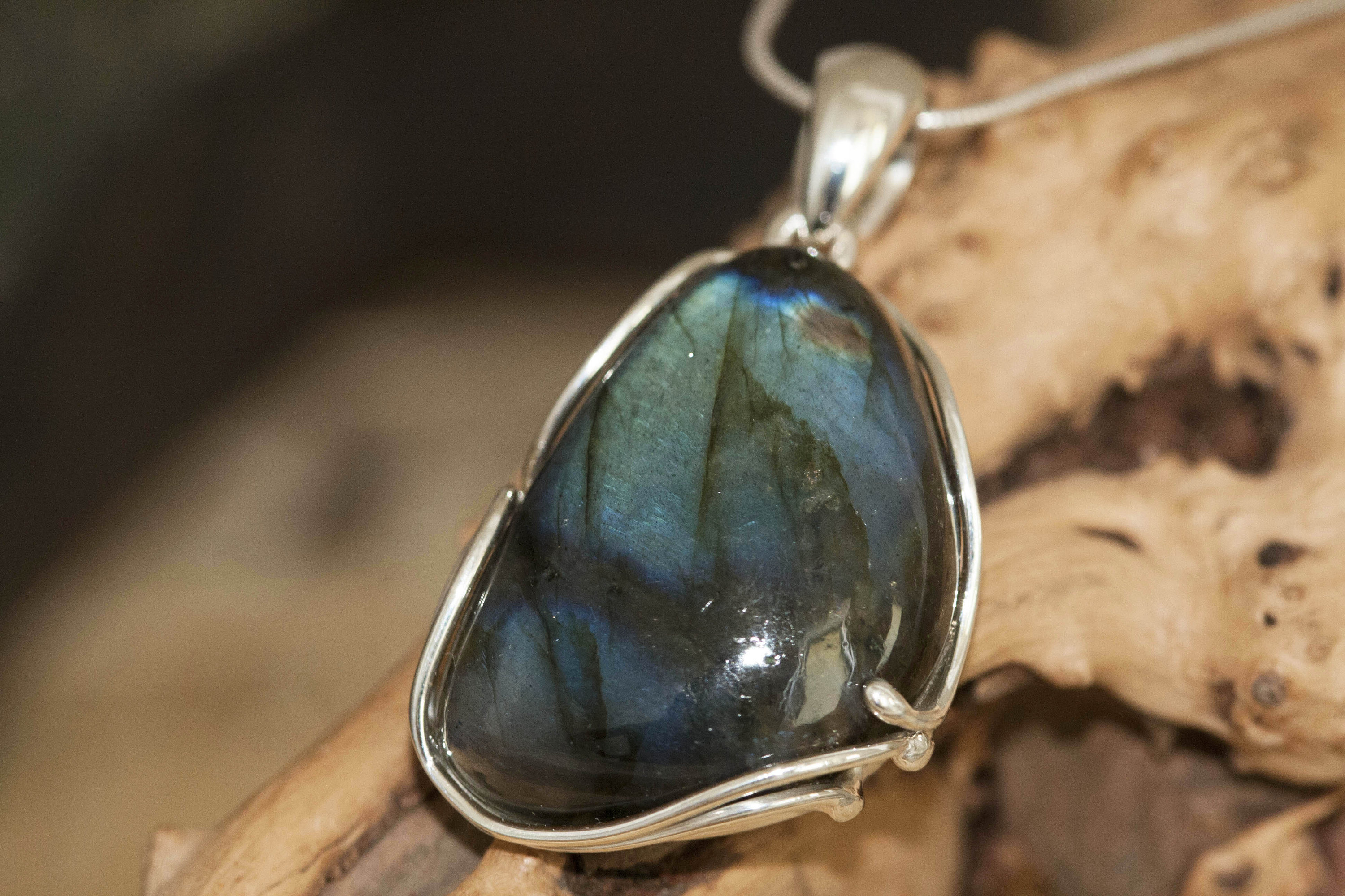 Stunning Labradorite Pendant. Sterling Silver Necklace, Healing jewelry ...