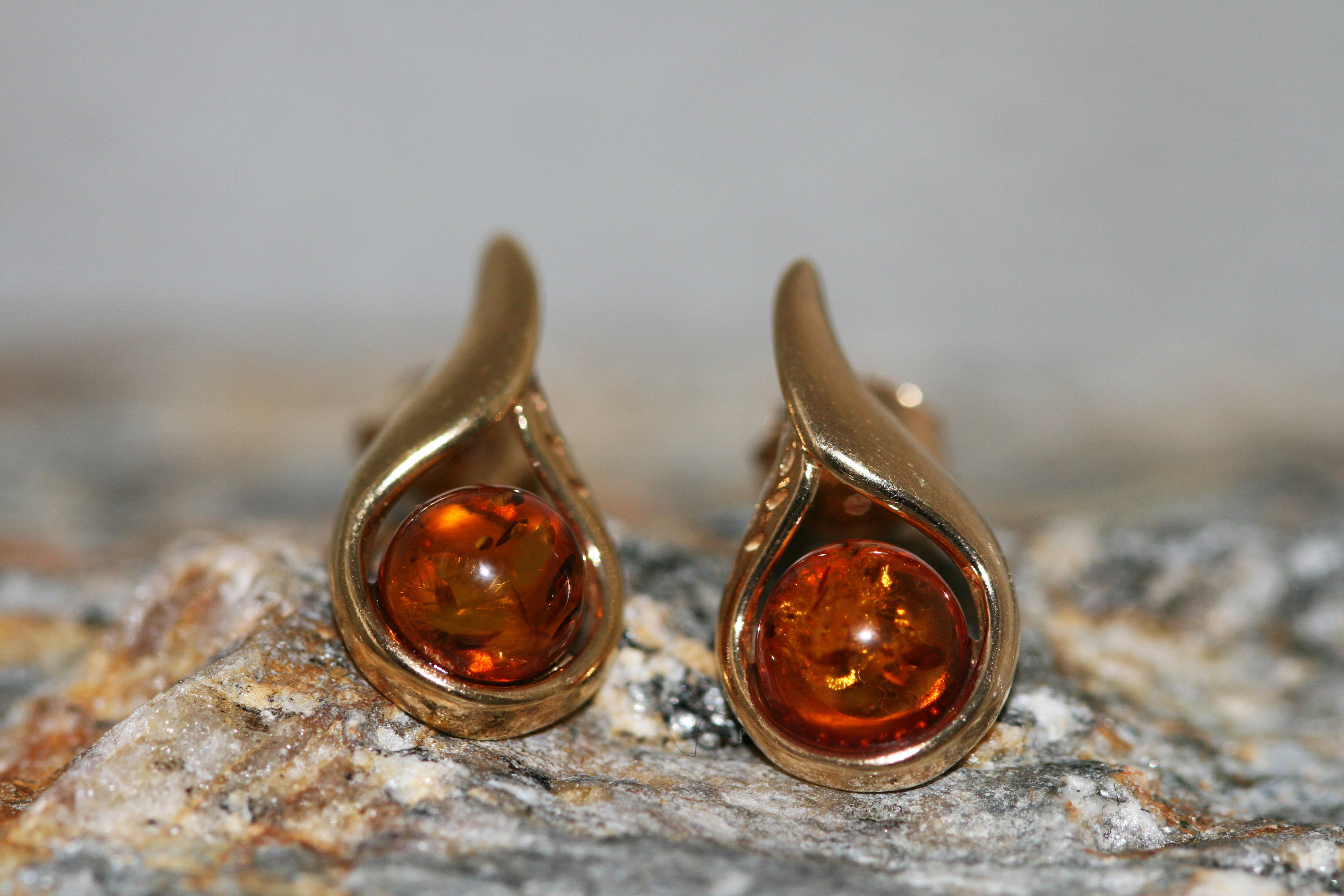 Amber & Gold. Baltic amber earrings, gold earrings. Perfect gift for ...
