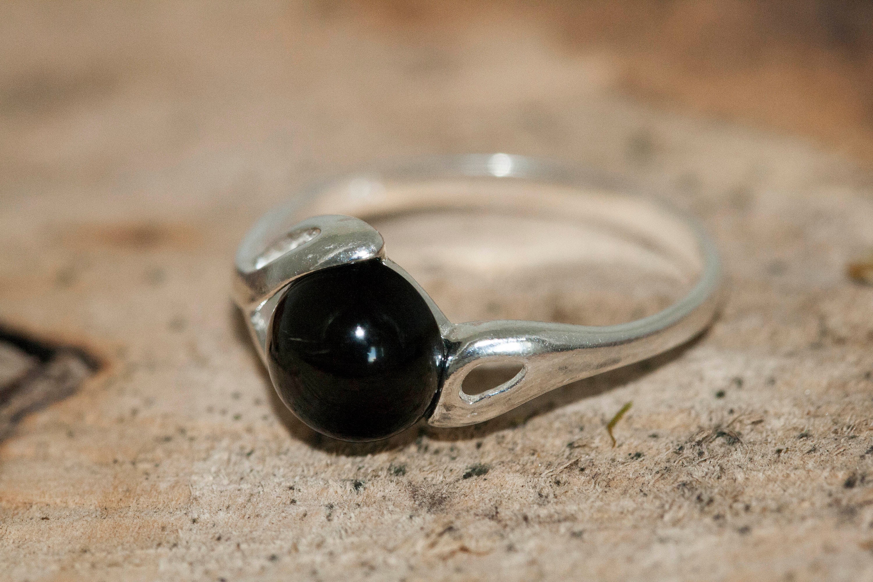 Splendid Whitby Jet ring. Sterling Silver Ring, Original British ...