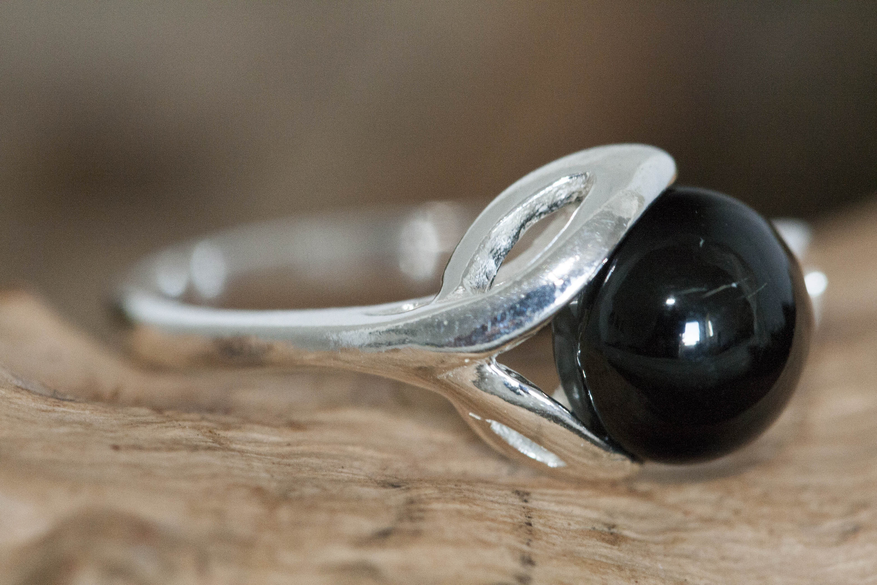 Splendid Whitby Jet ring. Sterling Silver Ring, Original British ...