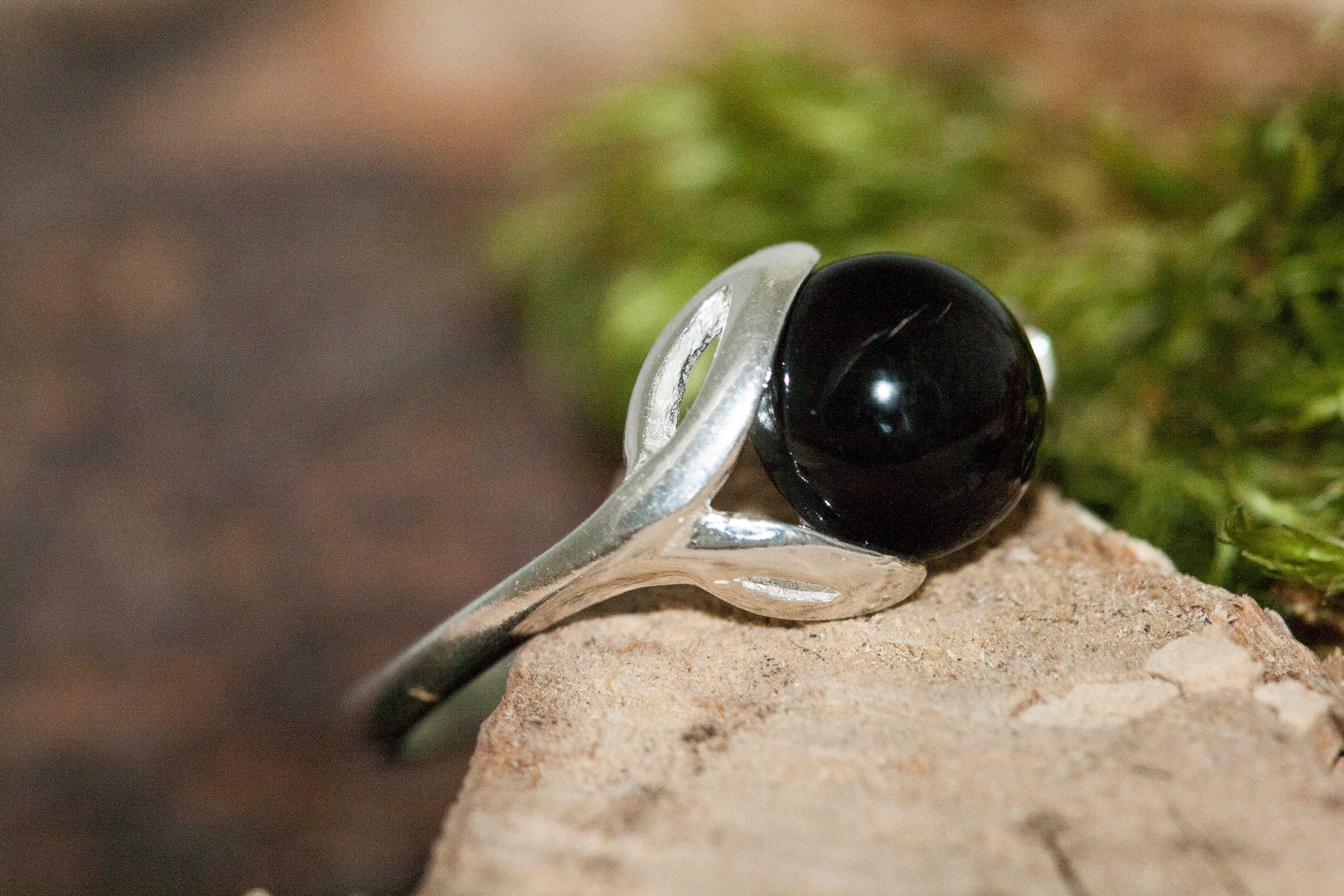 Splendid Whitby Jet ring. Sterling Silver Ring, Original British ...