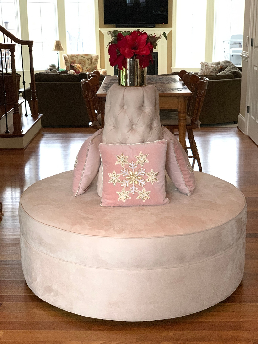 Round ottoman with center back store