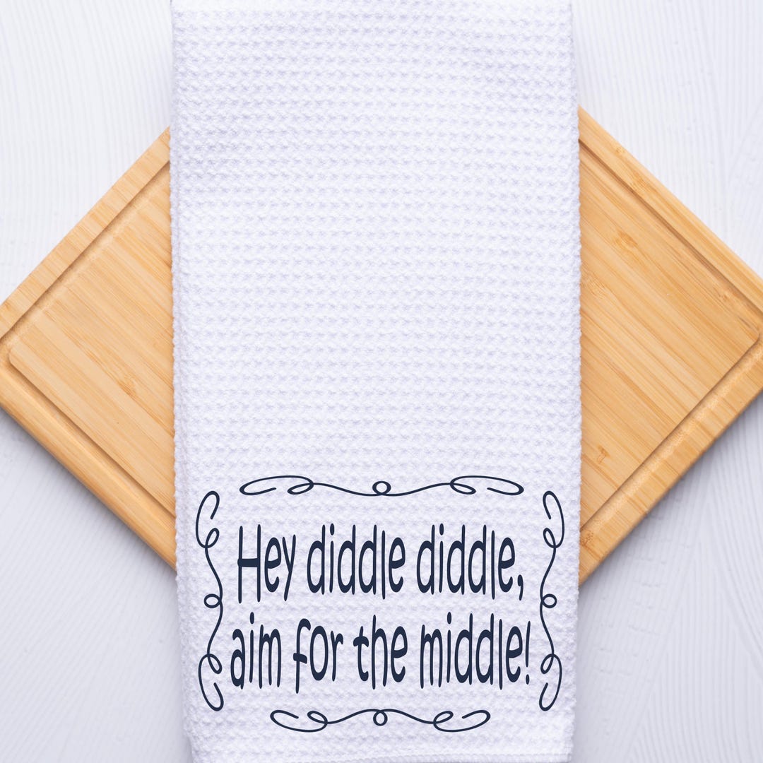 Hey Diddle Diddle Aim for the Middle Funny Bathroom Hand Towel Decor ...