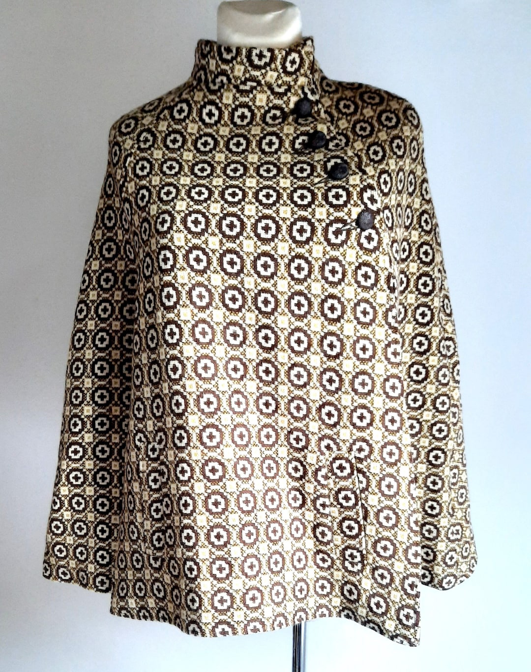 VRJ Welsh Woollens Vintage 1960s Brown Green Printed Tapestry Cape ...