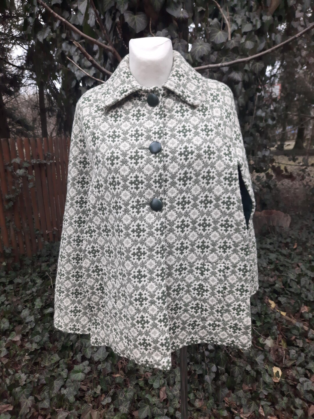 Welsh Woollens Vintage 1960s Khaki Green Grey Tapestry Cape Poncho ...