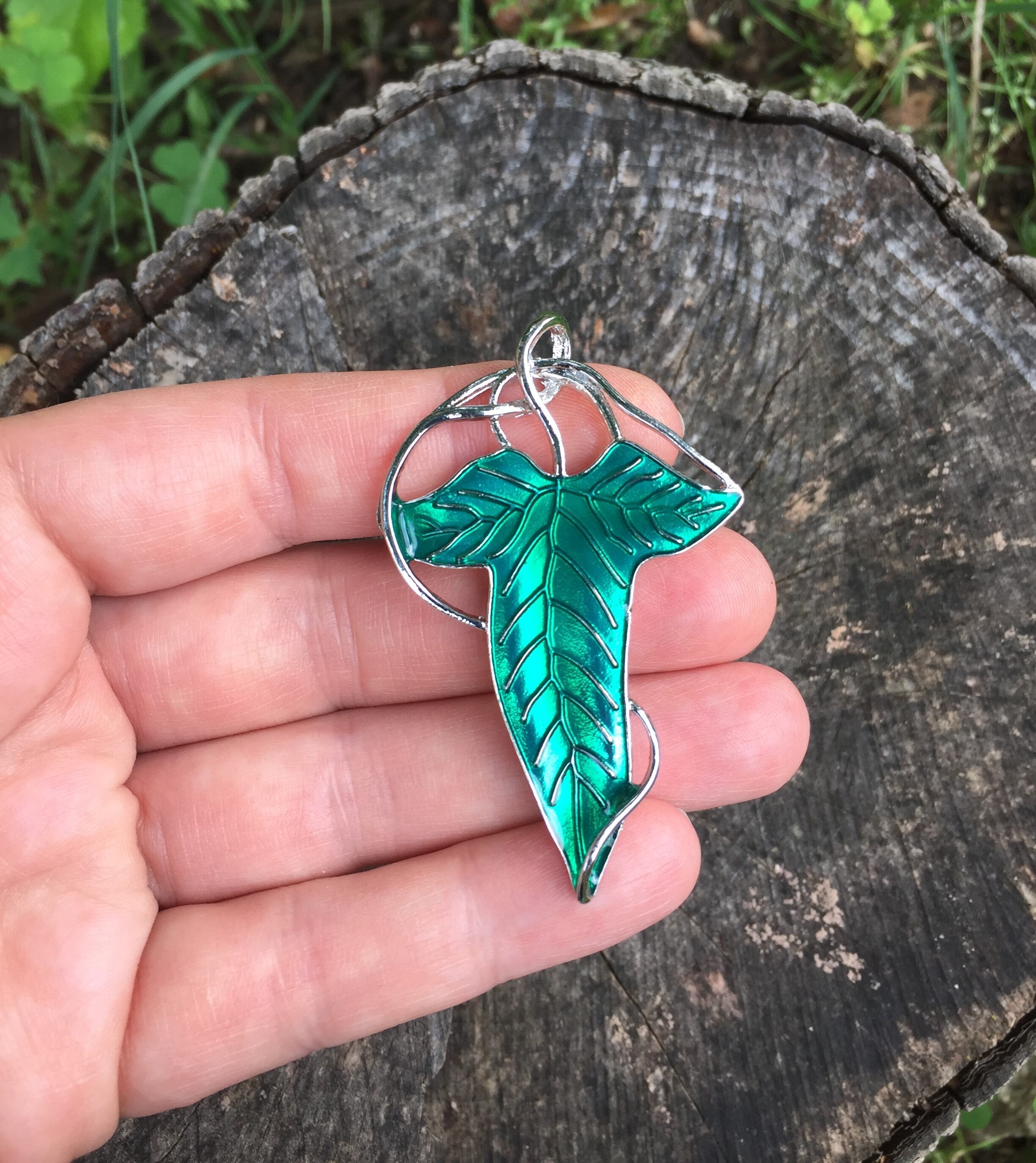 Glass Art Elvish Frodo Gandalf LOTR Leaf of Lorien Suncatcher Stained ...