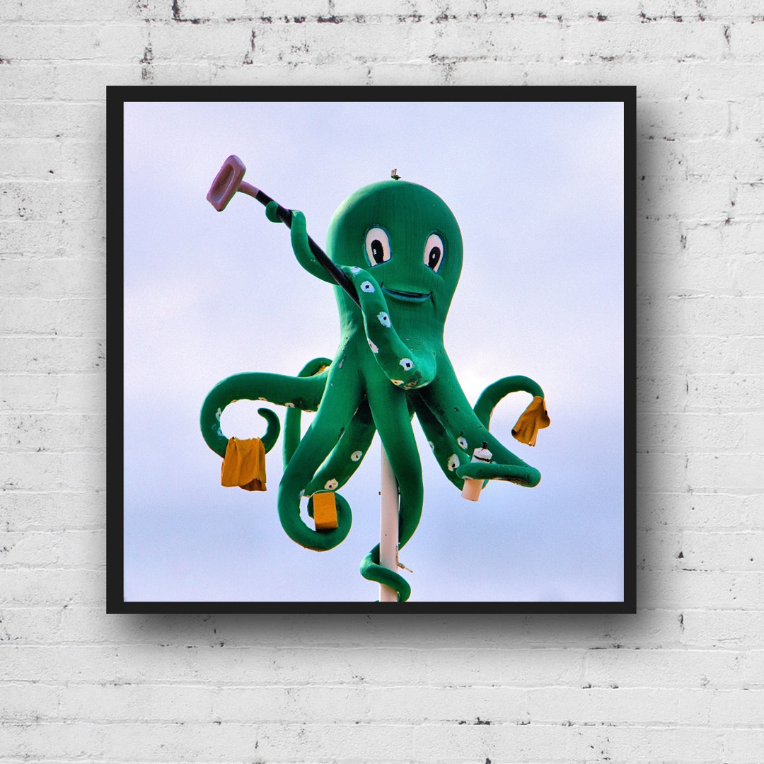 Ozzie the Octopus of the Octopus Car Wash Chain in Milwaukee Wisconsin ...