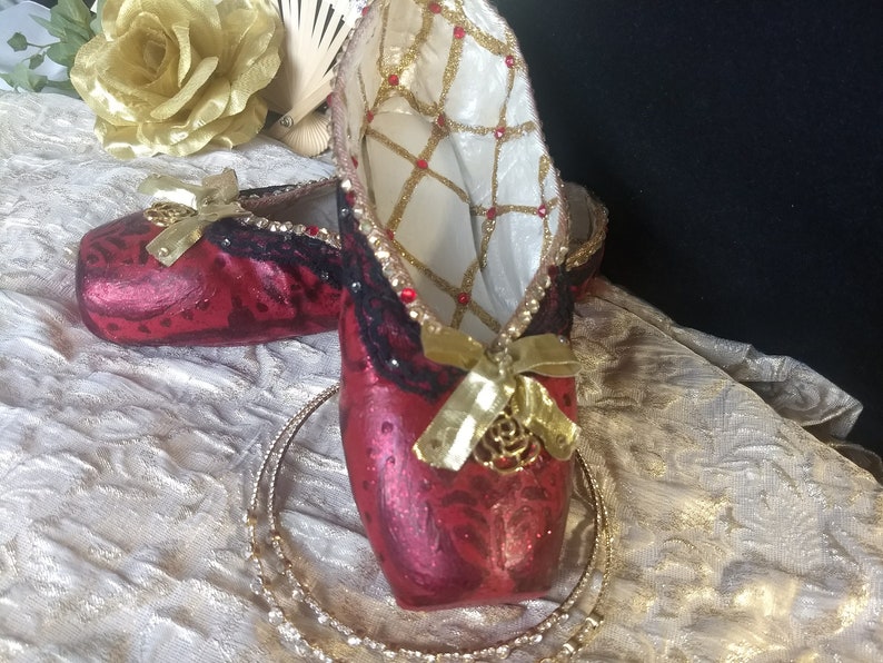 Decorative Royalty Red and Gold Pointe Shoes - Etsy