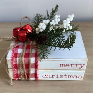 Farmhouse Book Stack farmhouse Wooden Decoration Merry - Etsy