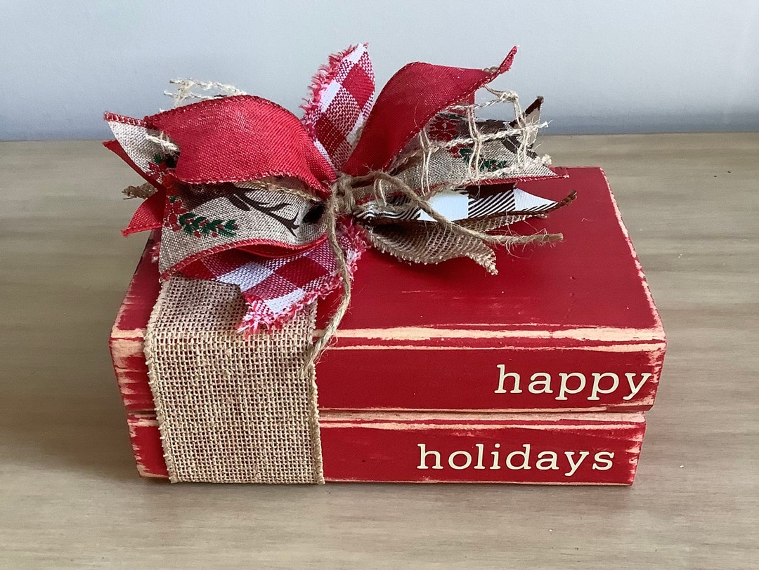 Farmhouse Book Stack ,farmhouse Wooden Decoration, Happy Holidays ...