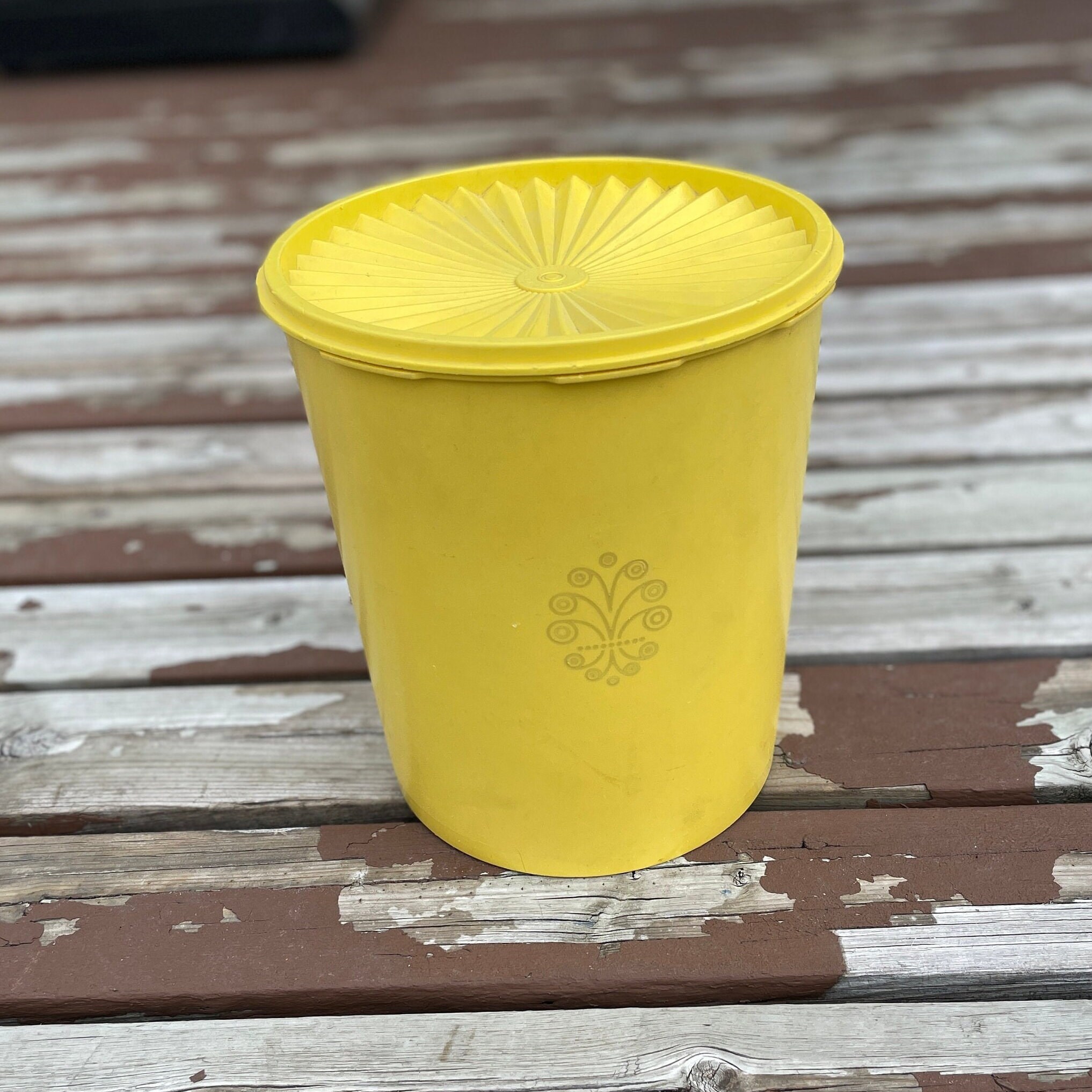 Tupperware Yellow Nesting Container, Servicer Cannister 1339-2 ...
