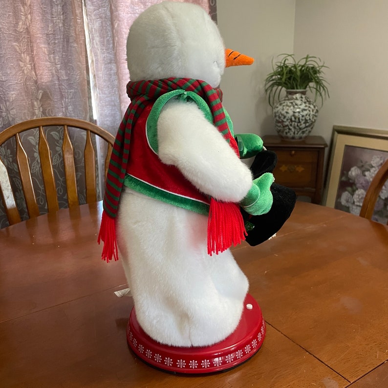 Dancing Snowman Musical Figurine, Snow Miser Plays im Mr. White ...