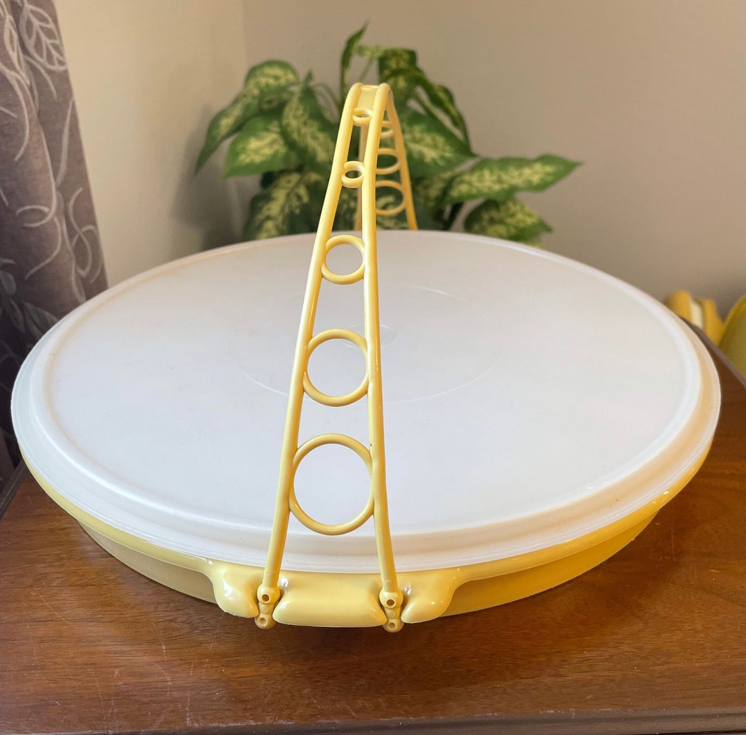 Tupperware Party Susan Tray, Yellow Mustard, Divided Tray With Yellow ...