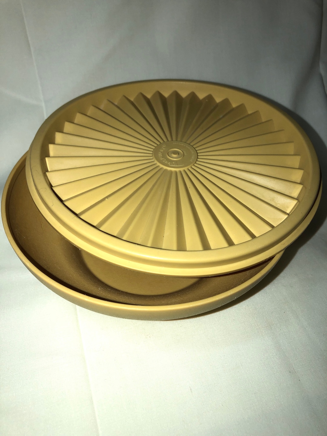 Tupperware Bowl With Snap-on Lid; Starburst Lid, Small - Etsy