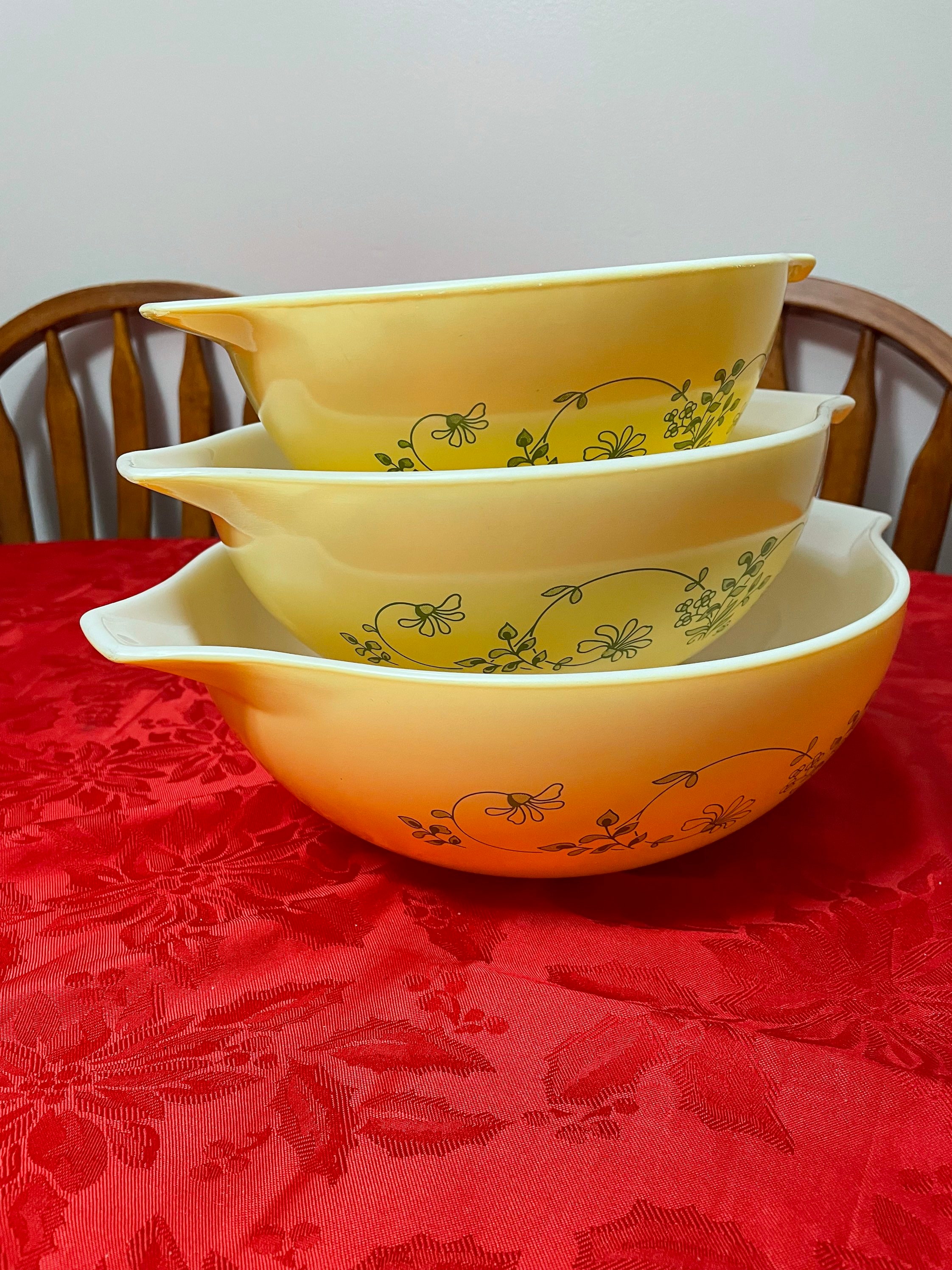 Shenandoah Cinderella PYREX Bowls Wintergreen PYREX Cream - Etsy