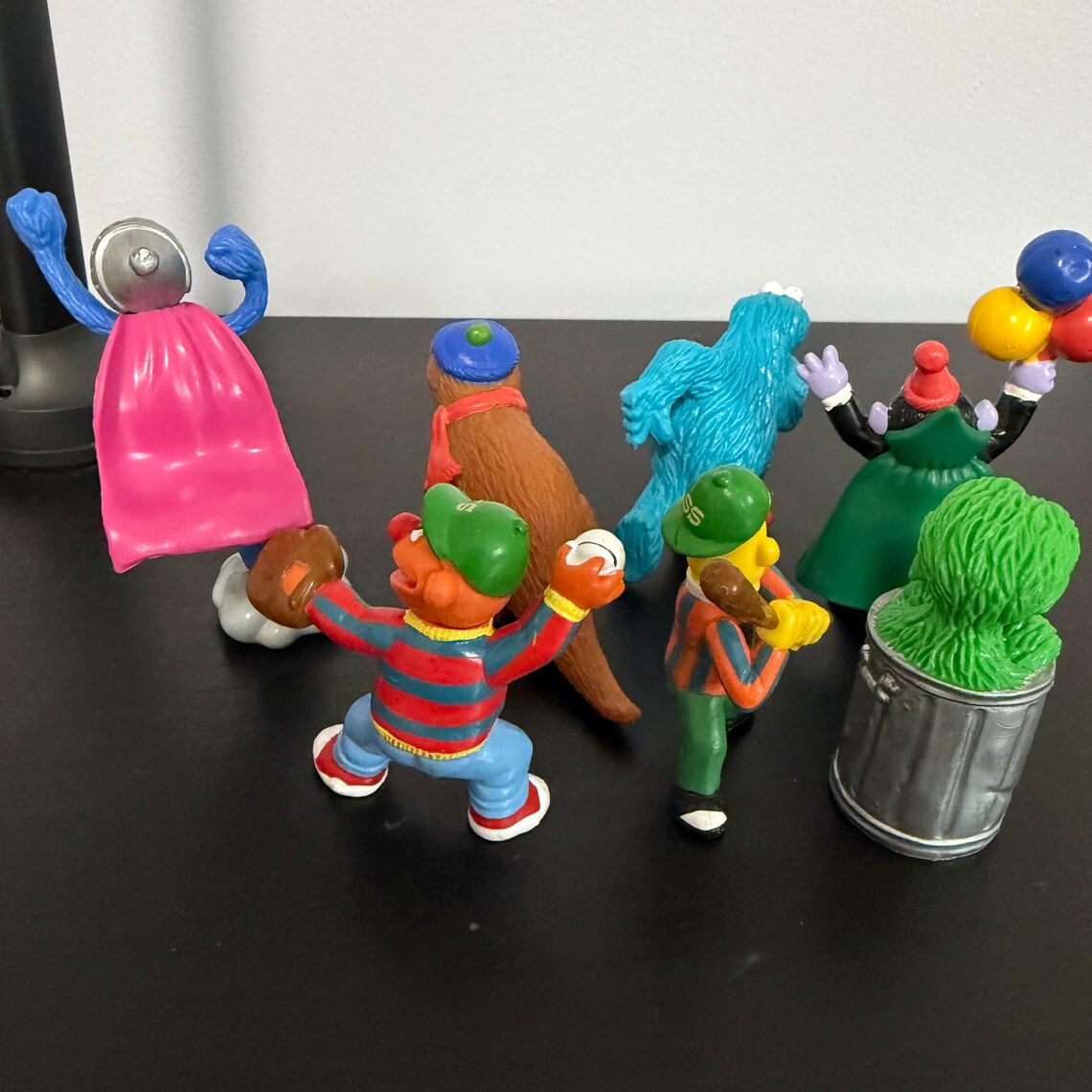 SESAME STREET Characters, Ernie & Bert, Oscar, Snuffleupagus, Cookie ...