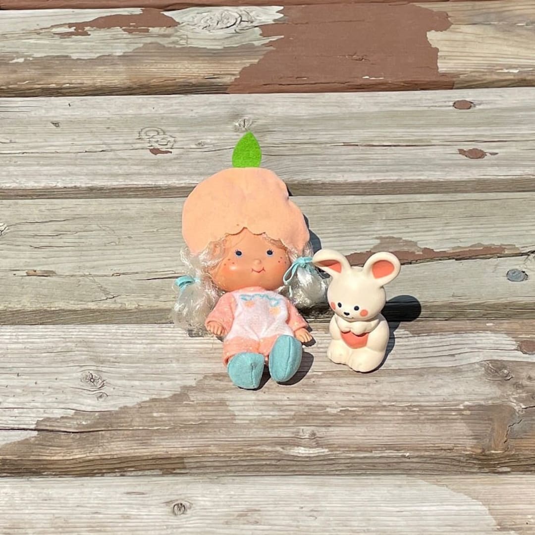 Apricot With Hopsalot Bunny, the World of Strawberry Shortcake ...