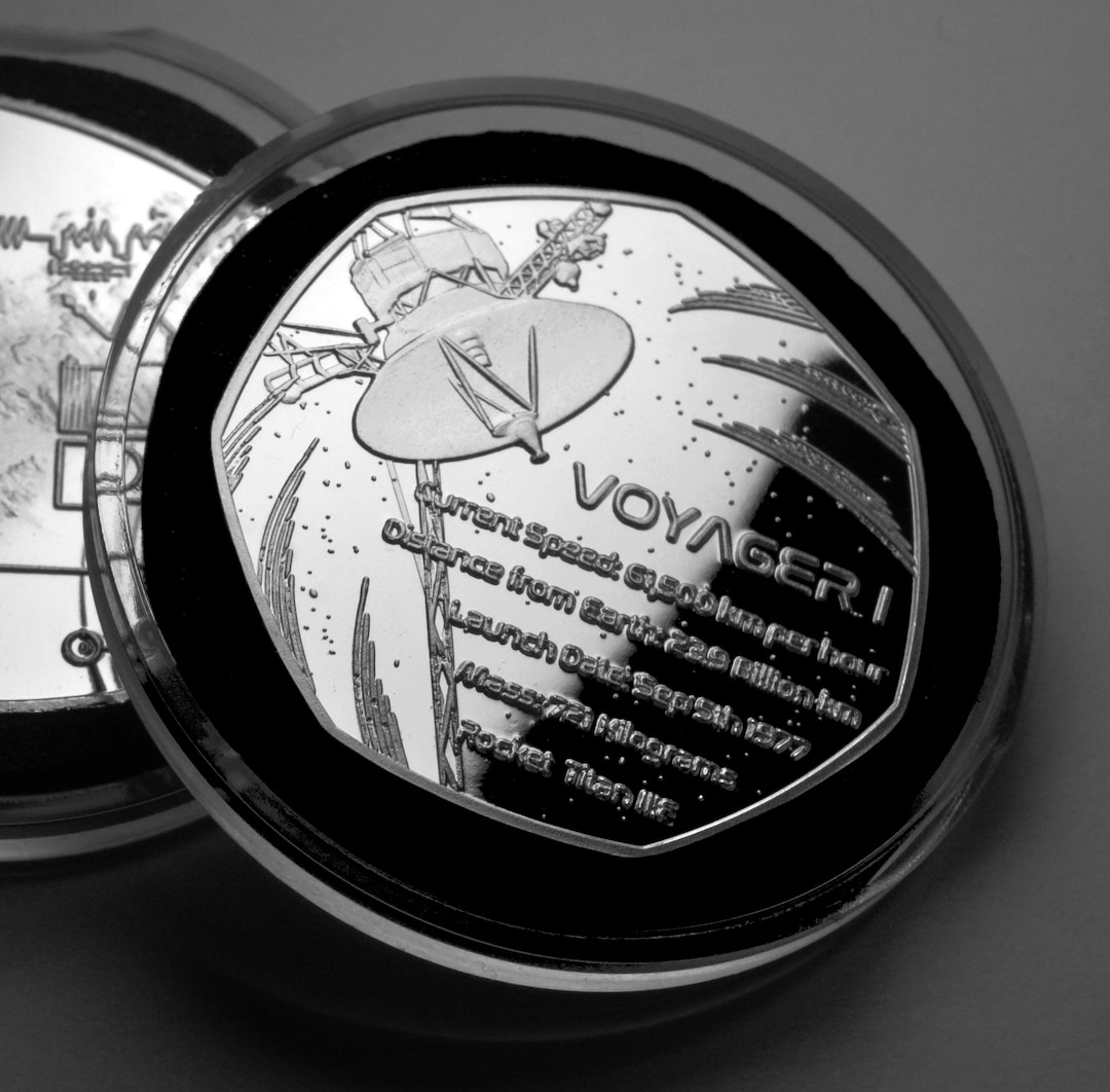 VOYAGER 1 SPACECRAFT Silver Commemorative in Capsule. Golden Record ...