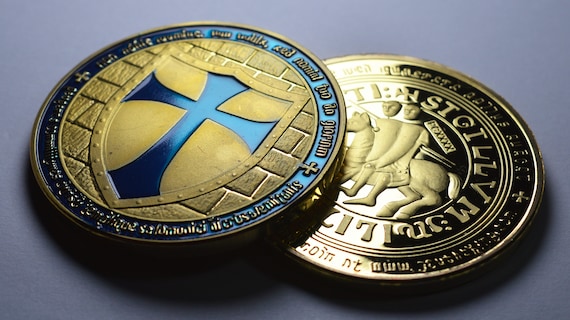 Large Masonic Knights Templar 24ct Gold Coin With Blue Enamel. | Etsy