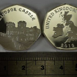 Windsor Castle Silver Commemorative Coin Albums/50p Collectors NEW 2019 ...