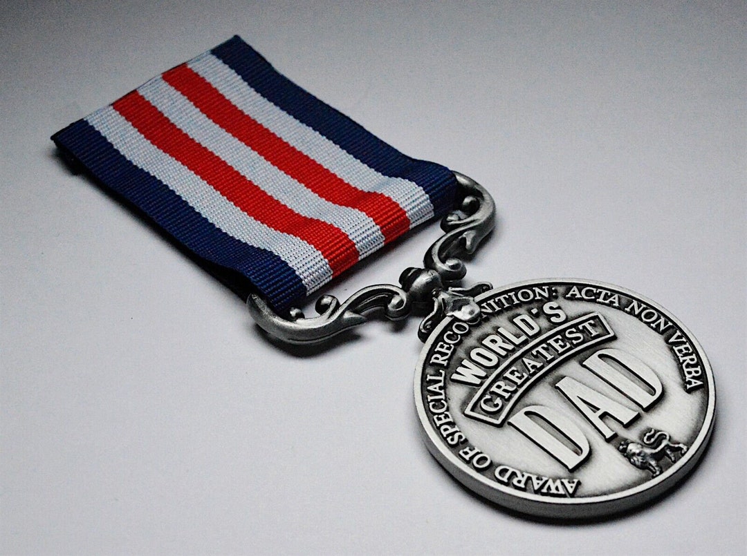 HAPPY FATHER'S DAY Service & Bravery Medal. Gift/present/dad/father ...