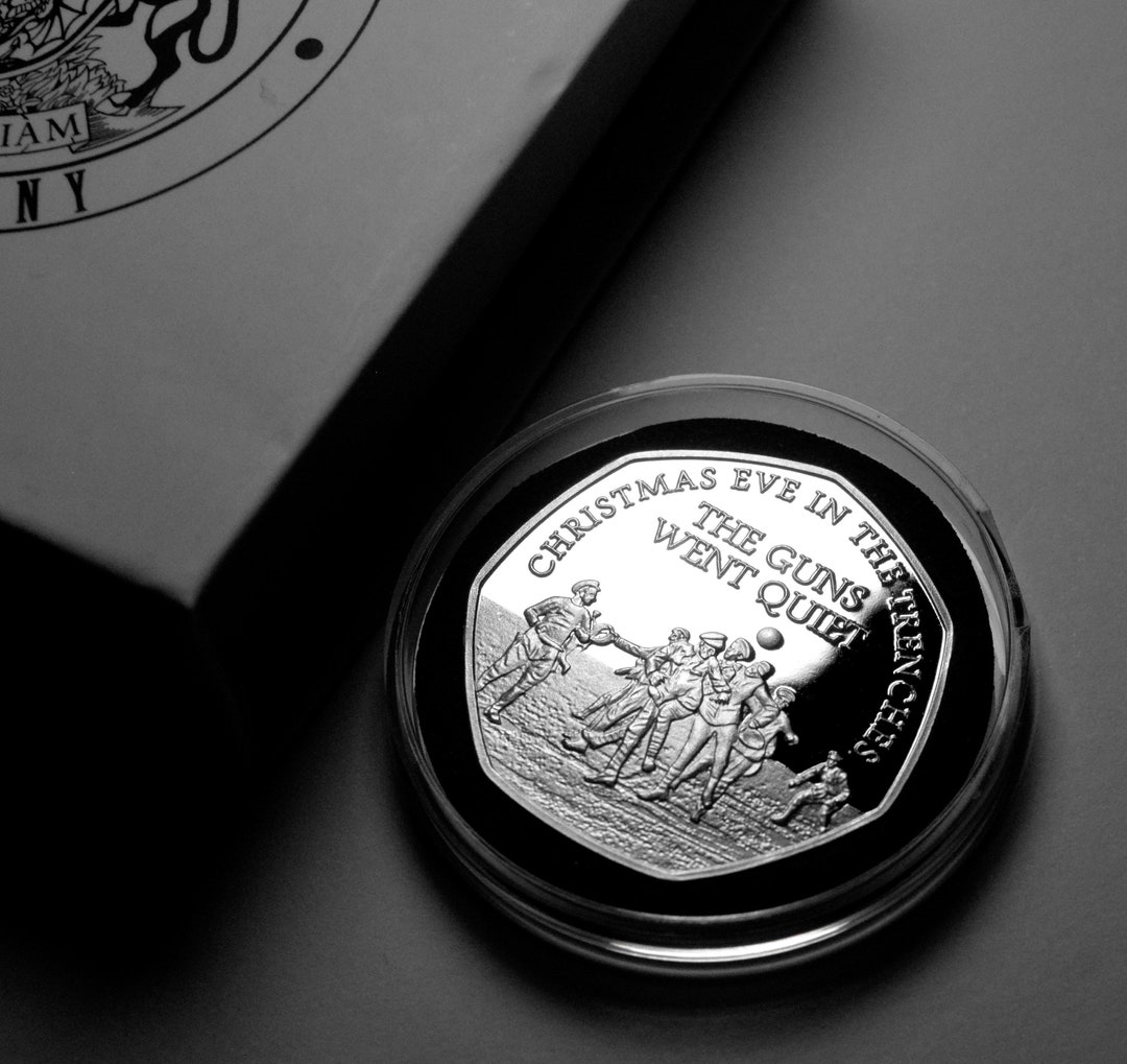The Christmas Truce 1914 .999 Silver Commemorative in Gift/presentation ...