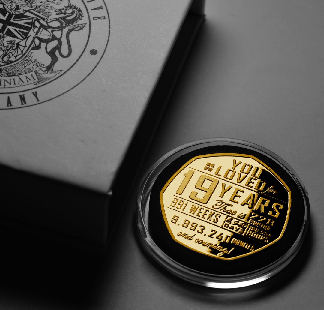 19th Birthday 24ct Gold Commemorative in Gift Box. Gift/present ...