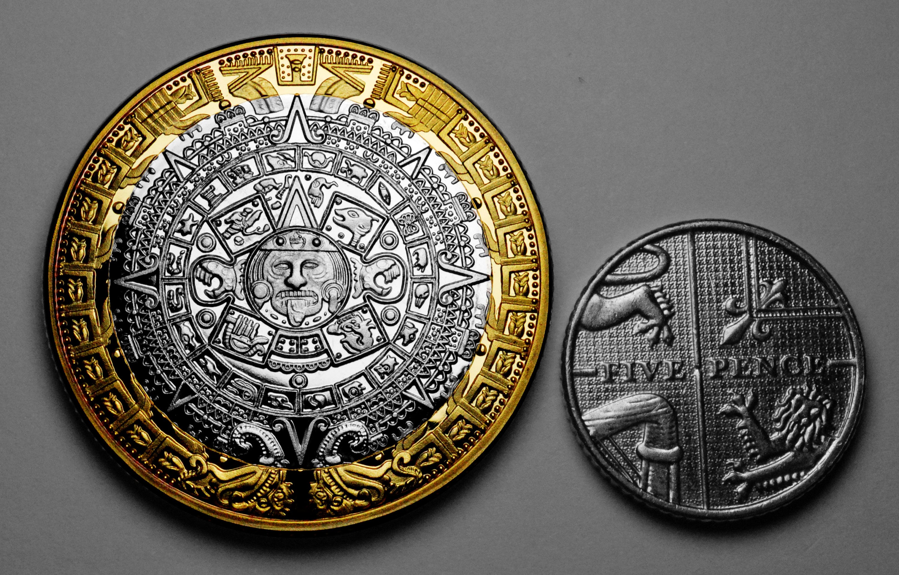 AZTEC CALENDAR Silver & 24ct Gold Commemorative in Capsule. Mayan/maya ...