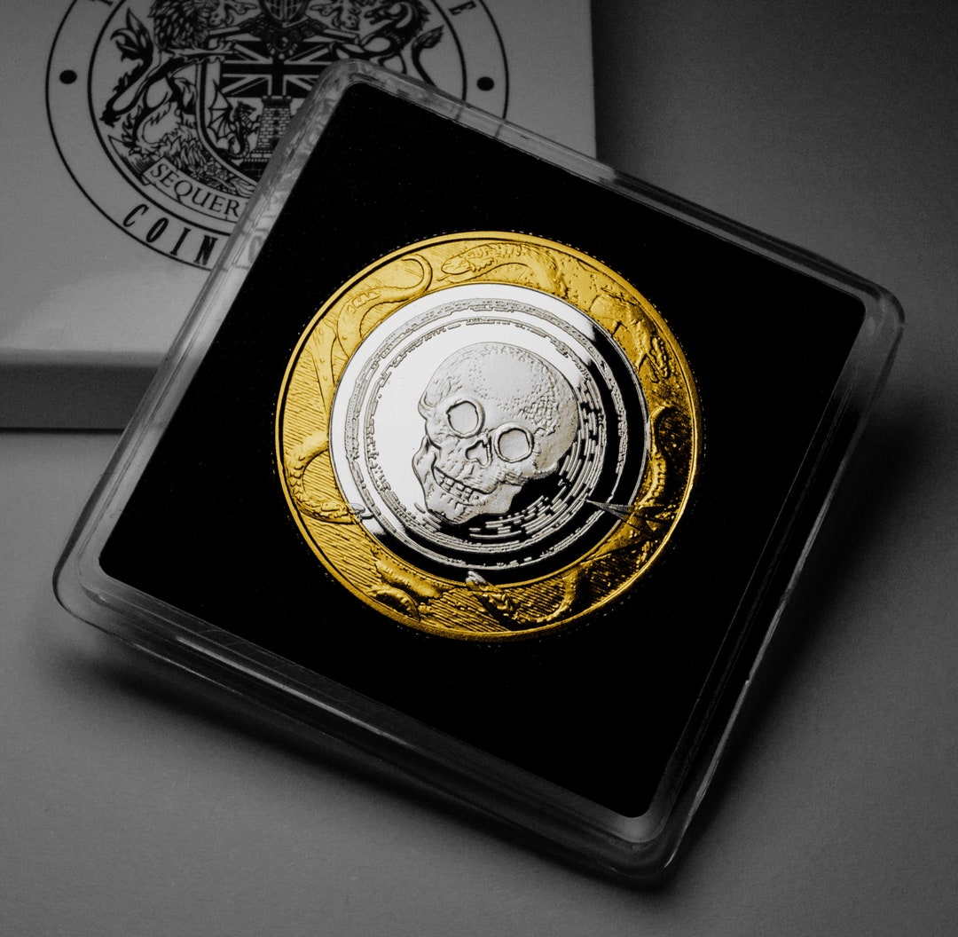 Memento Mori Silver and 24ct Gold Reminder Coin in Capsule. Skull ...