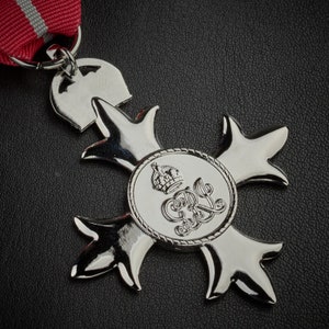 Full Size Replica Member of the Order of the British Empire MBE Medal ...