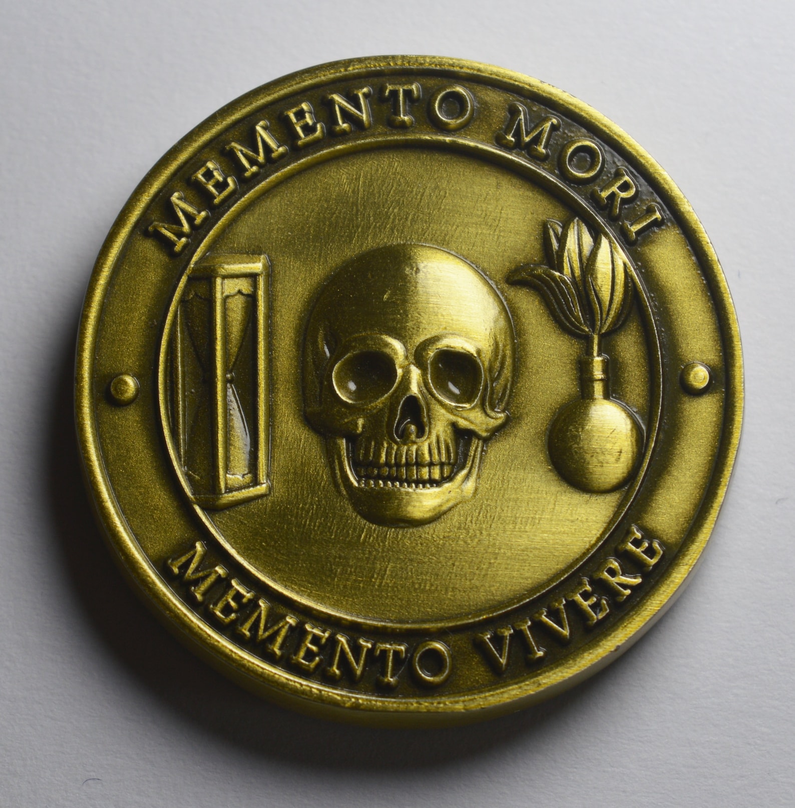Trío de monedas de recordatorio Memento Mori/Vivere en - Etsy España