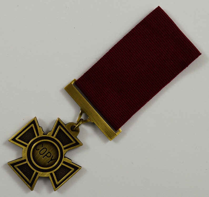 Superb Full Size Replica Victoria Cross Medal & Ribbon. Highest ...