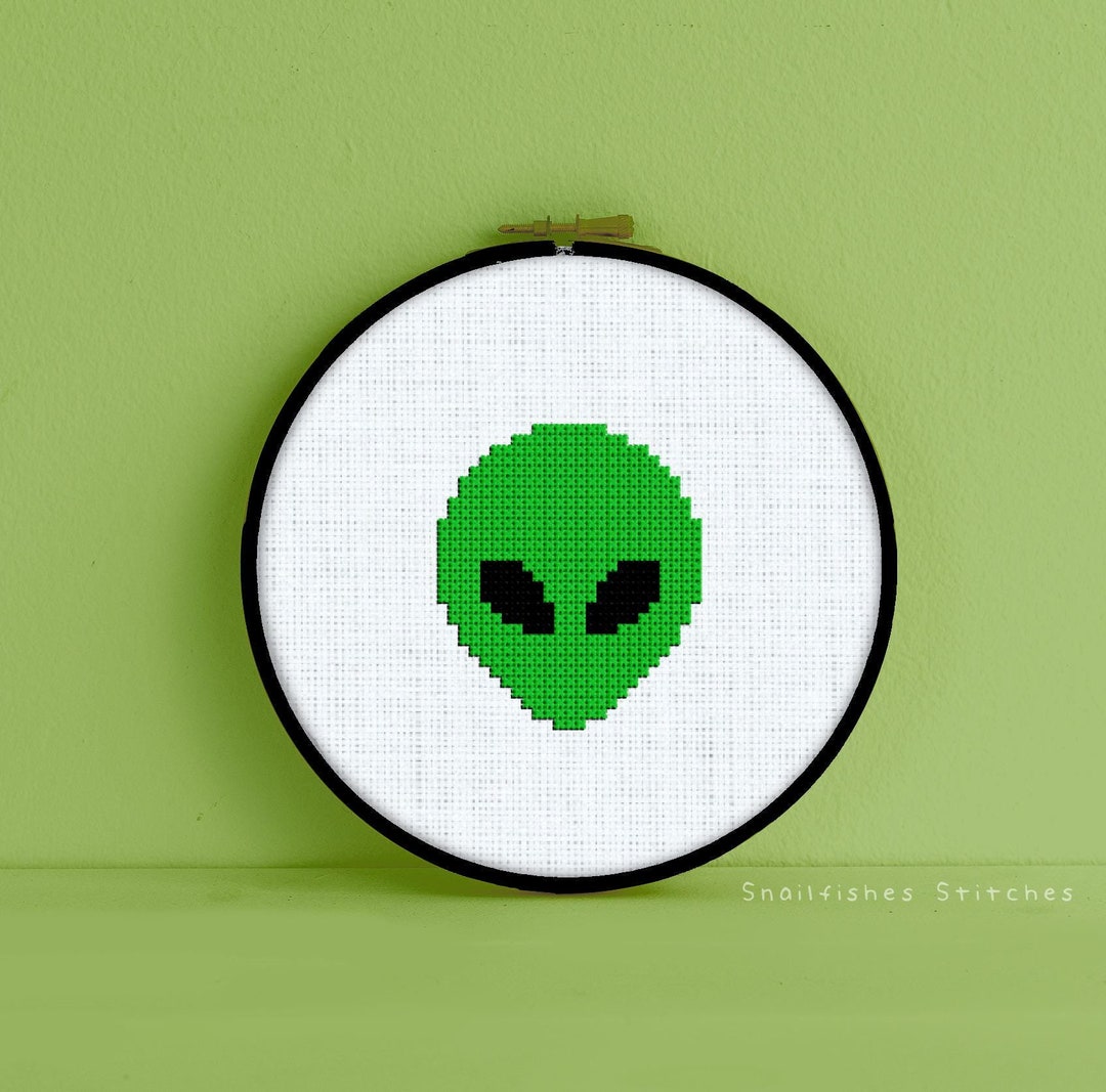 Alien Head Cross Stitch Pattern - Alien Cross Stitch - Weird Alien ...