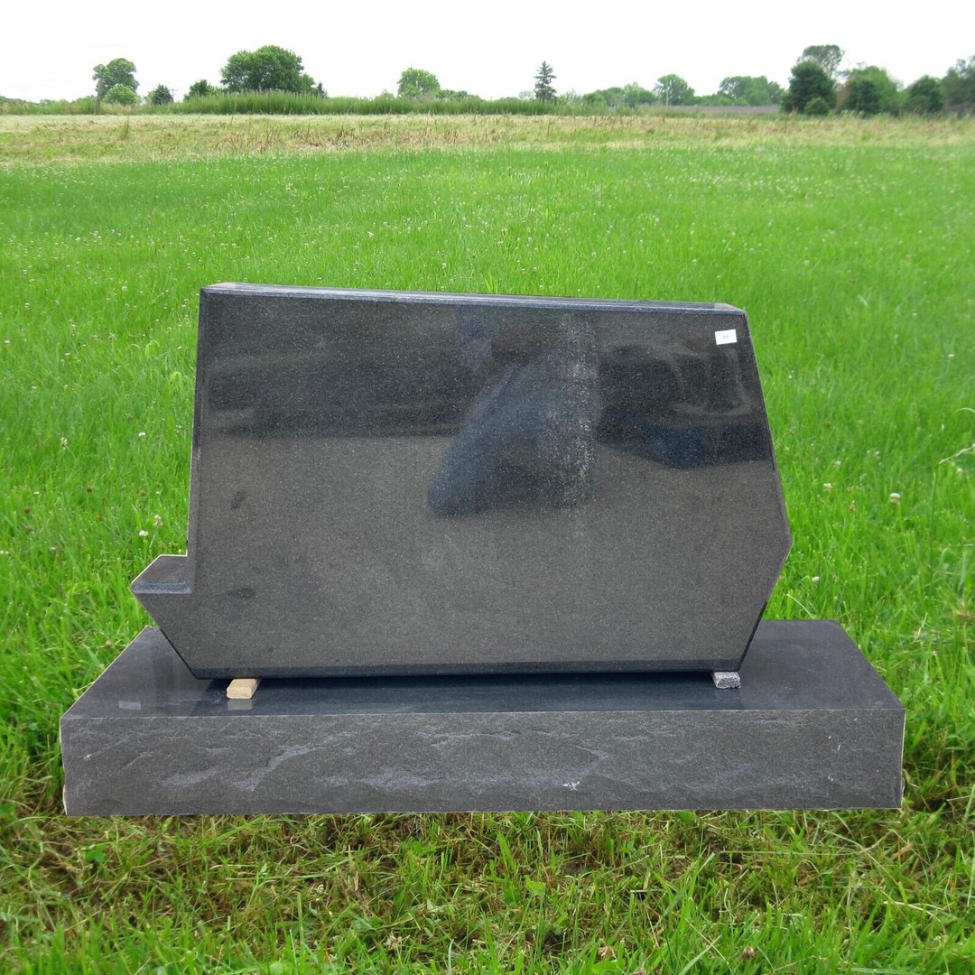 Black Granite Headstone With Vase Platform on Side Monument Cemetery MN ...