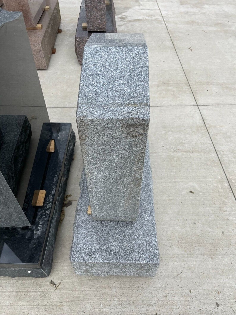 Small Spectrum Gray Granite Monument MN-22B | Apex Headstone | Cemetery ...