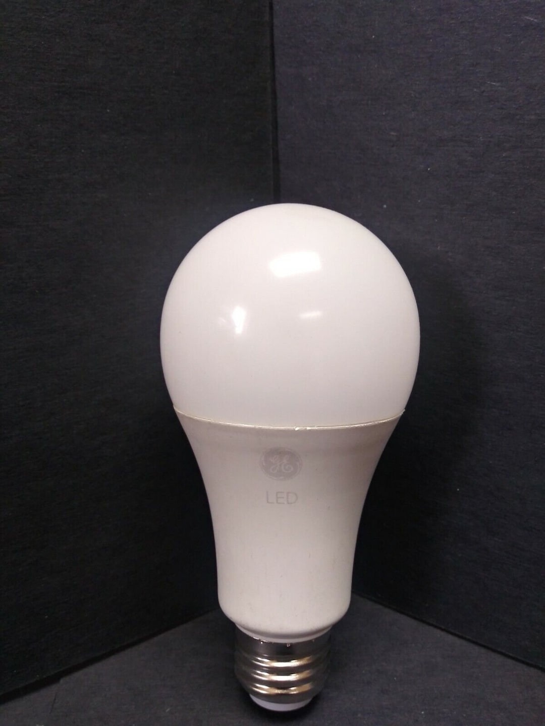 Light Bulb LED 1400/840/400 Lumens 2700K LED13A30/100 13W 120ma 120VAC ...