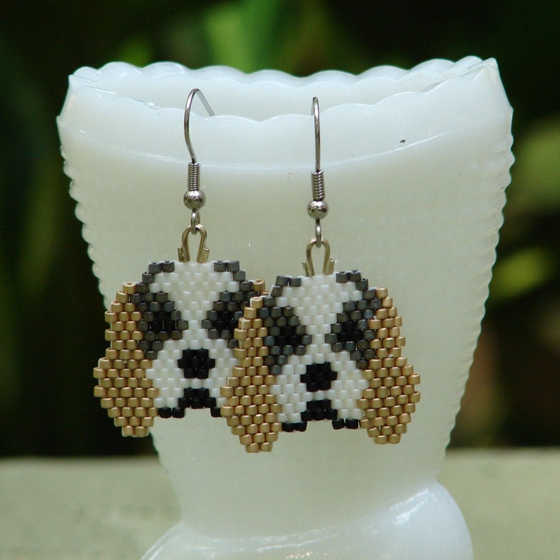 Dog Earrings, Beagle Earrings, Seed Bead Earrings, Amimal Earrings, Dog ...