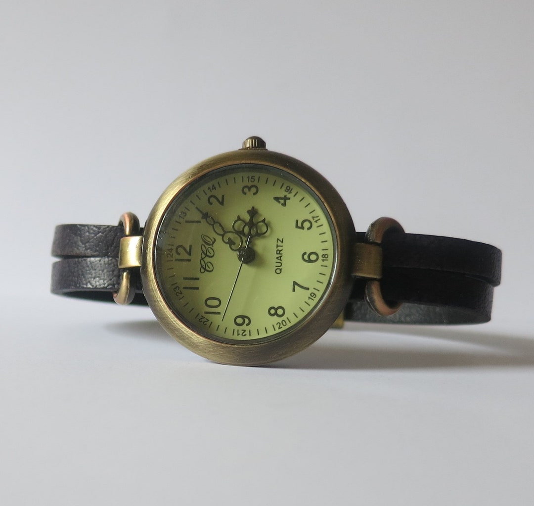 Simple Leather Watch for Women, Leather Wristwatch, Retro Minimalist ...