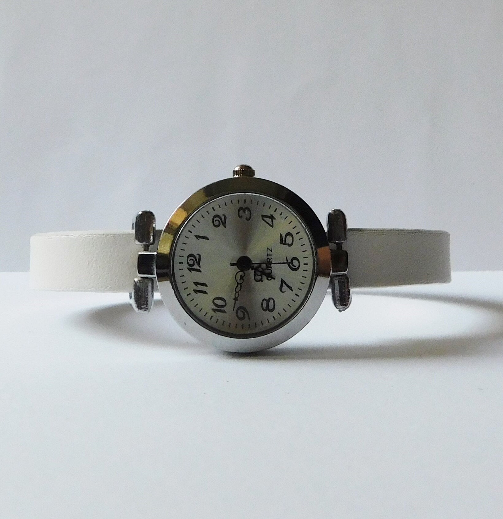 Simple Watch for Women. Classic Women's Watch. Women's - Etsy