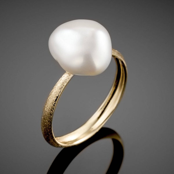 Pearl Solitaire Ring - Etsy