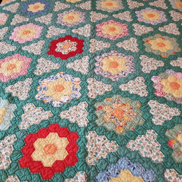 Flower Garden Quilt - Etsy