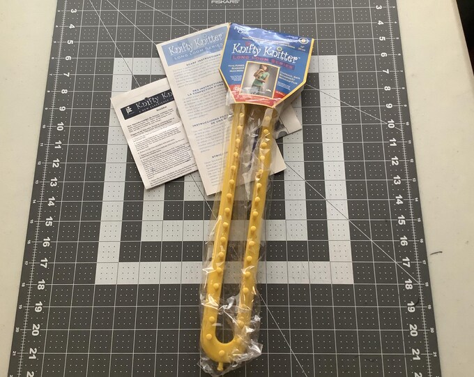 Knifty Knitter 14 Inch Long Loom Series, Hats Purses Scarves Etc ...