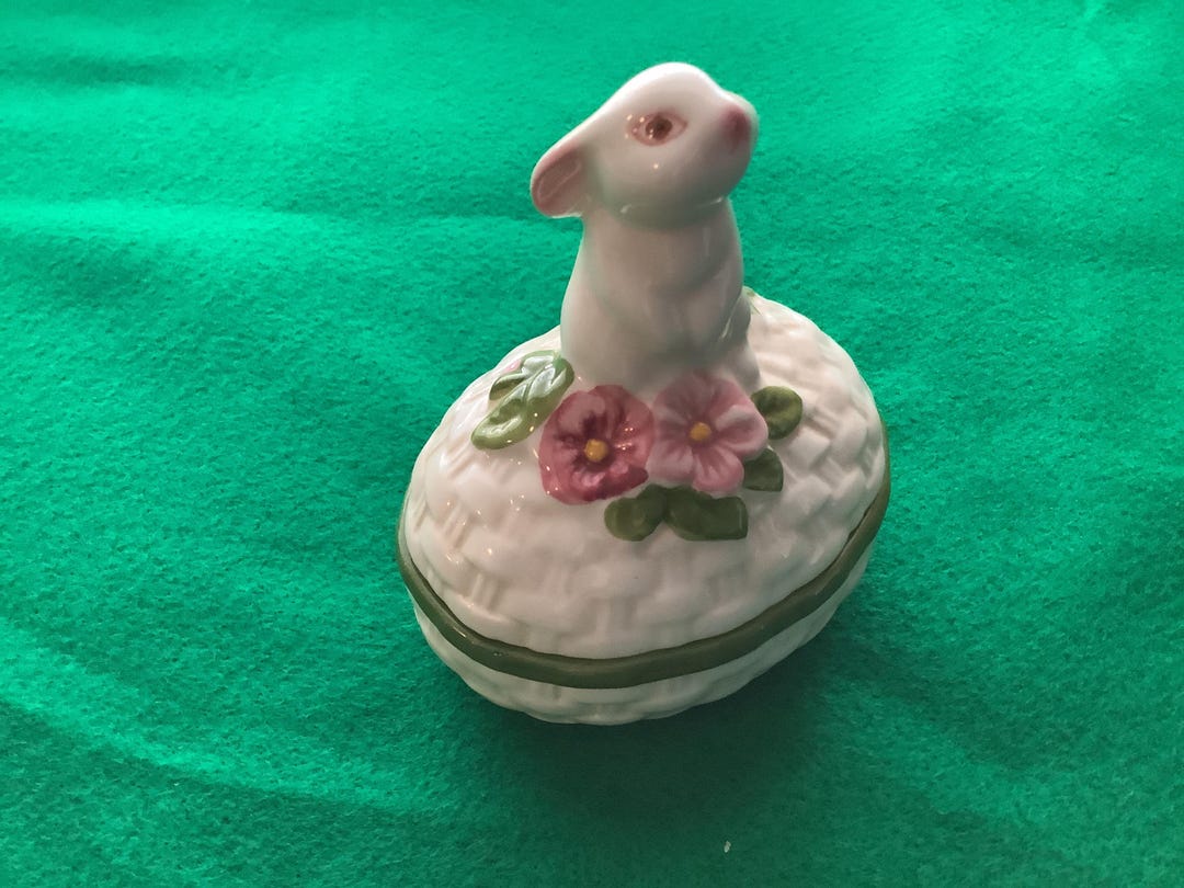 Avon Bunny Trinket Box: Hand-painted Floral Decor - Etsy