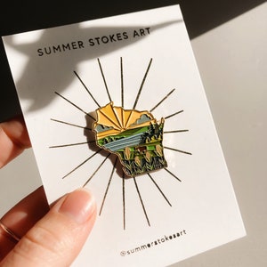 Wisconsin Enamel Pin | Gold Soft Enamel Pin | Illustrated United State ...
