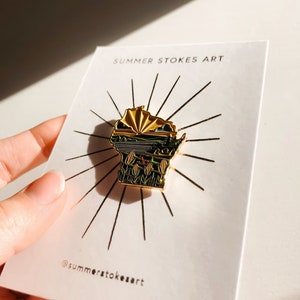 Wisconsin Enamel Pin | Gold Soft Enamel Pin | Illustrated United State ...