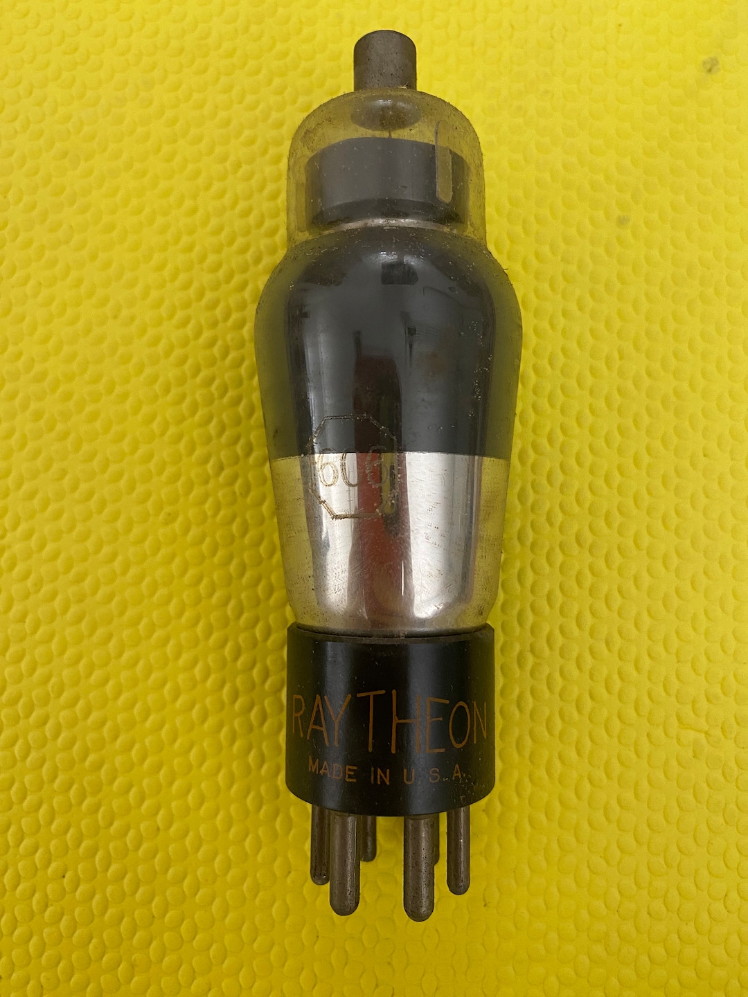 Raytheon 6C6 Vacuum Tube Valve Beautiful Black & Silver Shoulder ST ...