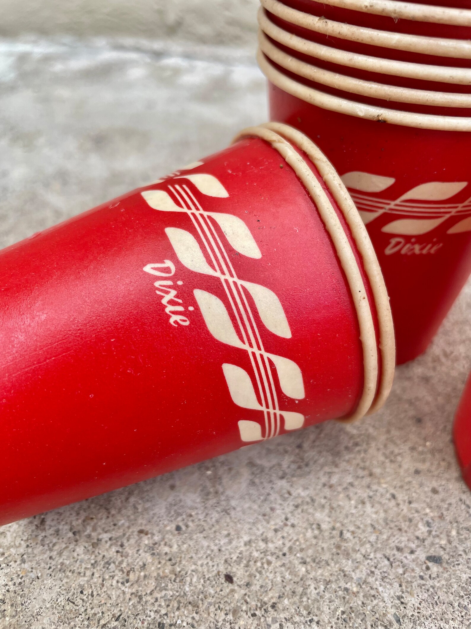 Vintage Dixie Disposable Red/white Cups - Etsy
