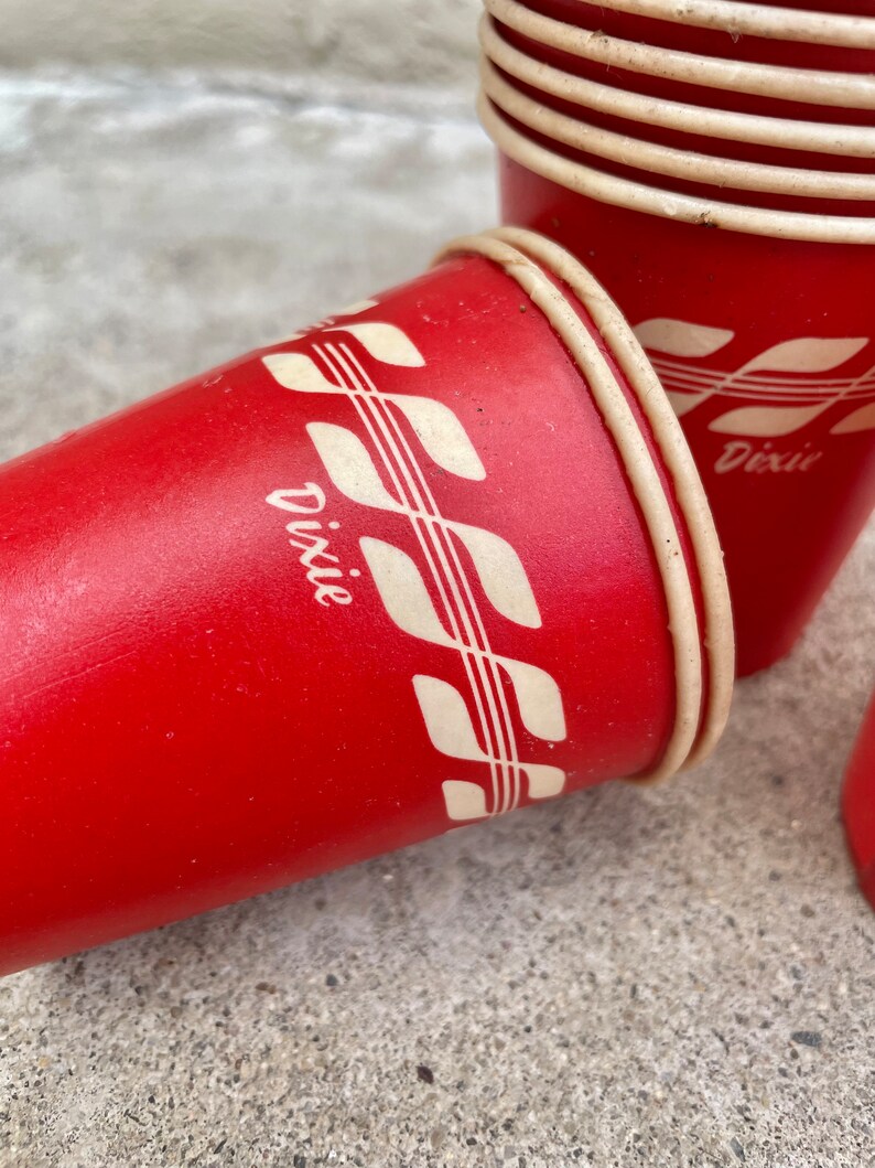 Vintage Dixie Disposable Red/white Cups - Etsy