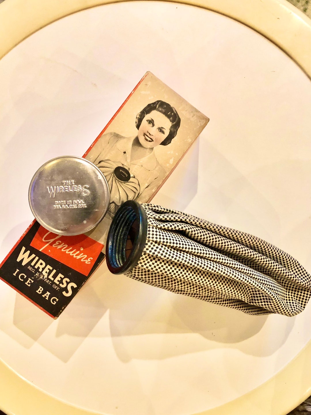 Vintage 1927 the Genuine Wireless Ice Bag and Box - Etsy